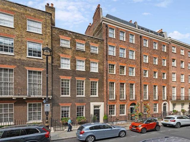 Seymour Street, London W1H 2 bed flat to rent £5,200 pcm £1,200 pw
