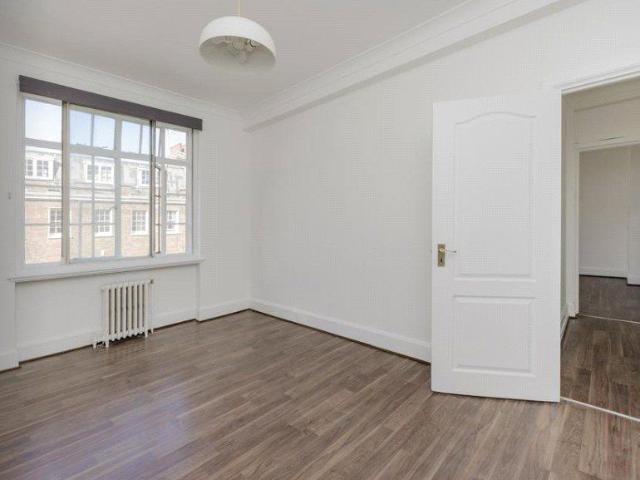 Seymour Street, London W1H, 2 bed flat to rent, £3,553 pcm | PrimeLocation