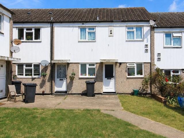 Seymours, Harlow CM19, 1 bed flat to rent, £1,100 pcm | PrimeLocation
