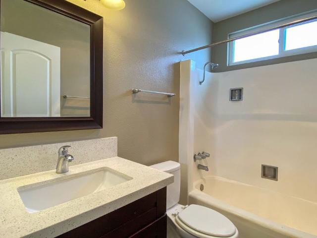 SF Laurel Apts 1 Bedroom Apartment for Rent at 3859 46th St, San Diego, CA 92105 Fairmont Village