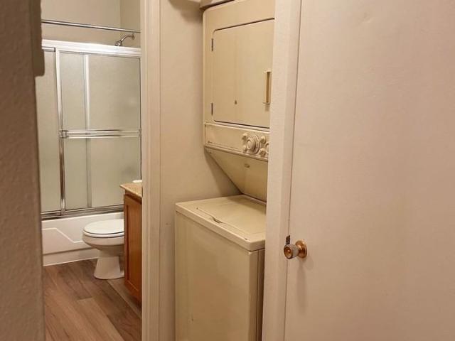 SFH 119 Francis Duplex 2 Bedroom Apartment for Rent at 2872 Se Francis St, Portland, OR 97202 Creston Kenilworth