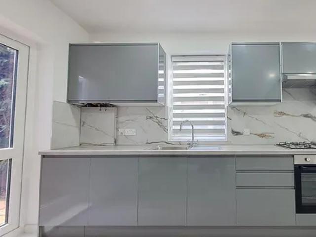Sketty Road, London, EN1 3SN, United Kingdom | 3 bed apartment for rent #137931636 | Rentberry