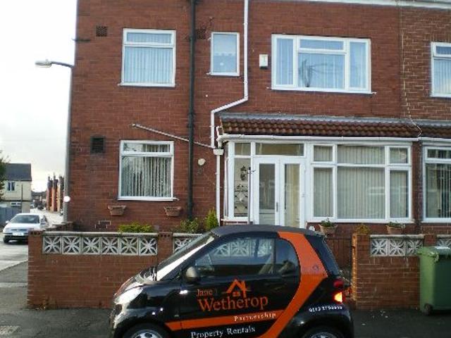 Skelton Avenue, Leeds LS9, 2 bed end terrace house to rent, £850 pcm | PrimeLocation