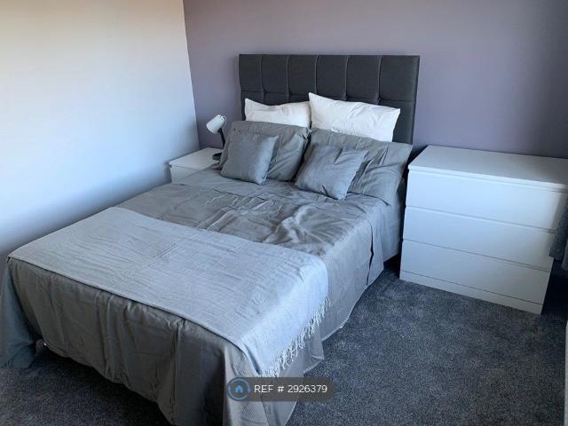 Skelton Lane, Sheffield S13, Room to rent, £410 pcm | PrimeLocation