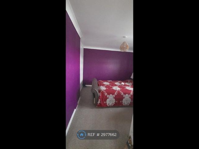 Skerry Rise, Chelmsford CM1, 3 bed semi detached house to rent, £2,200 pcm | PrimeLocation