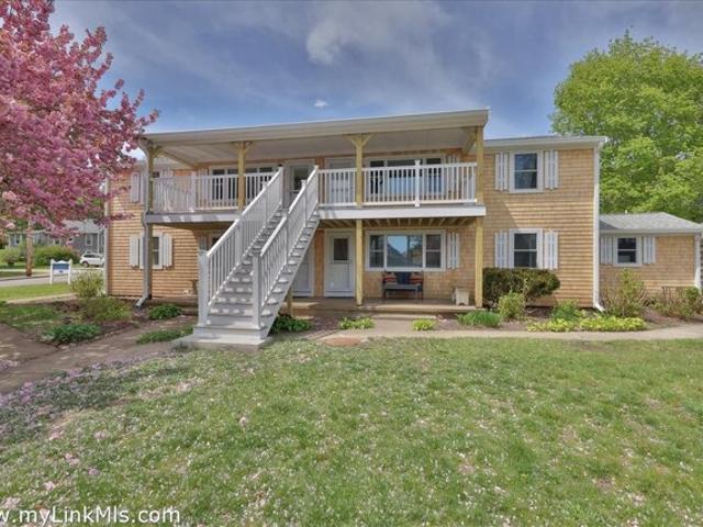 Skiff Ave Unit A, Vineyard Haven, Condo For Sale