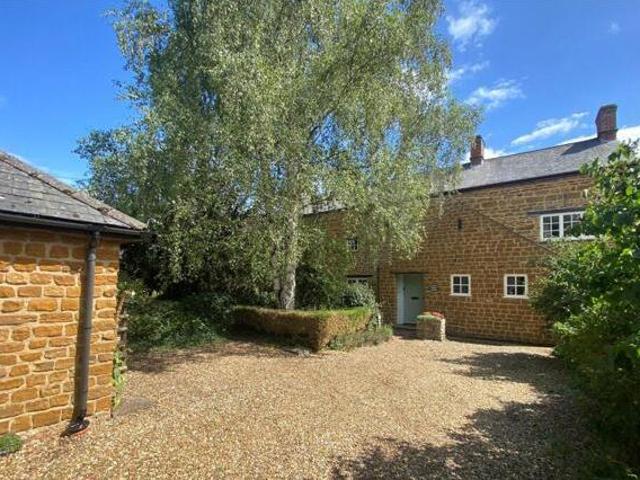 Skinyard Lane, Long Buckby, 5 Bedroom Detached