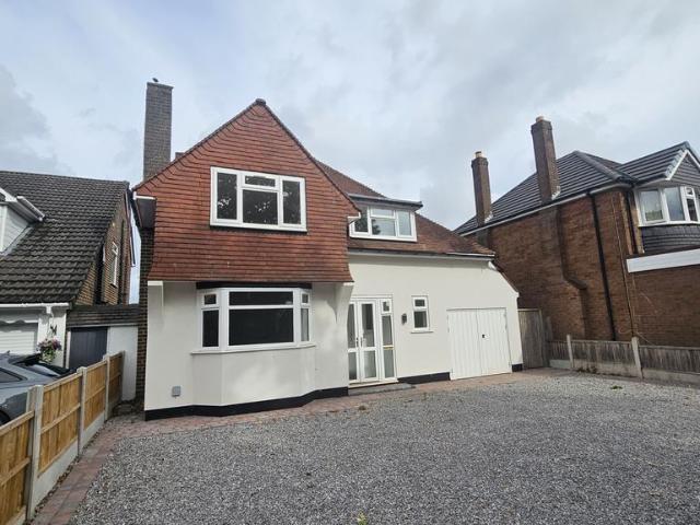Skip Lane, Walsall WS5 4 bed detached house to rent £2,250 pcm £519 pw