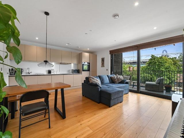 Skippers Yard, London E3, 1 bed flat to rent, £2,450 pcm | PrimeLocation