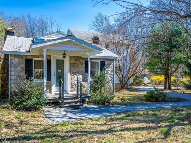 Skytop Rd, Lebanon, Home For Sale