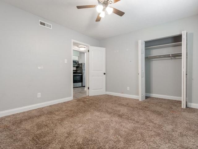 Skyview Commons 2 Bedroom Apartment for Rent at 9907 Grassland Dr, Jeffersontown, KY 40299