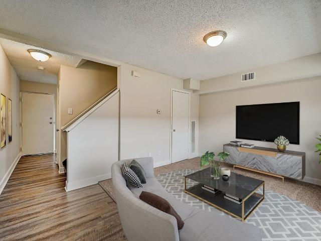 SkyView 1 Bedroom Apartment for Rent at 1755 S 20th St, Columbus, OH 43207 Vasser Village