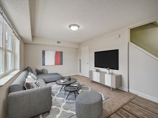 SkyView 3 Bedroom Apartment for Rent at 1755 S 20th St, Columbus, OH 43207 Vasser Village