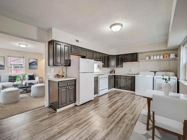 SkyView 3 Bedroom Apartment for Rent at 1755 S 20th St, Columbus, OH 43207 Vasser Village