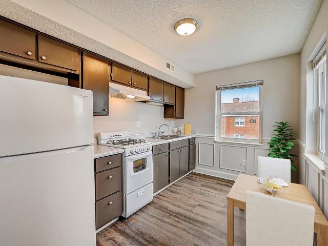 SkyView 3 Bedroom Apartment for Rent at 1755 S 20th St, Columbus, OH 43207 Vasser Village