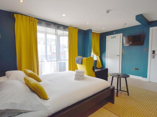 Sky City Apartments, Coventry, CV6 3BU