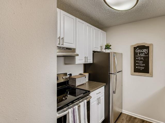 Sky at Bear Creek 2 Bedroom Apartment for Rent at 864 Oxford Ln, Colorado Springs, CO 80905 Skyway