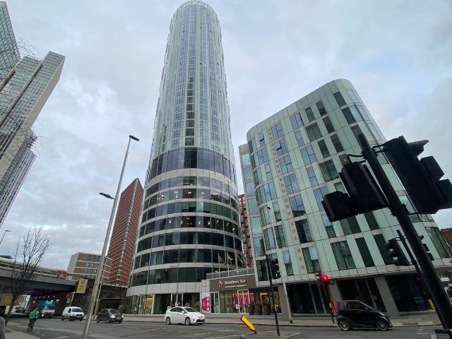 Sky Gardens, 155 Wandsworth Road, London SW8, 2 bed flat to rent, £3,400 pcm | PrimeLocation