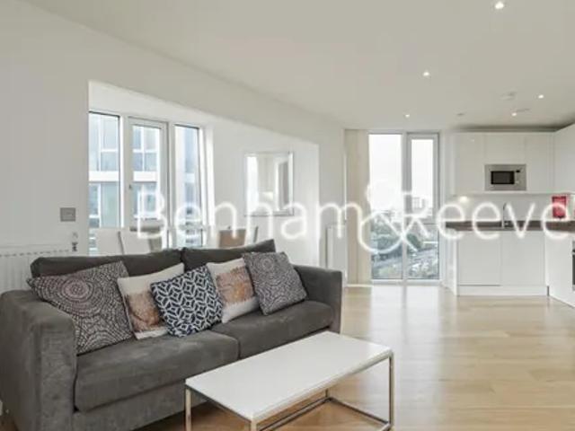 Sky View Tower, 12 High Street, London, E15 2GT, United Kingdom | 3 bed apartment for rent #136265764 | Rentberry