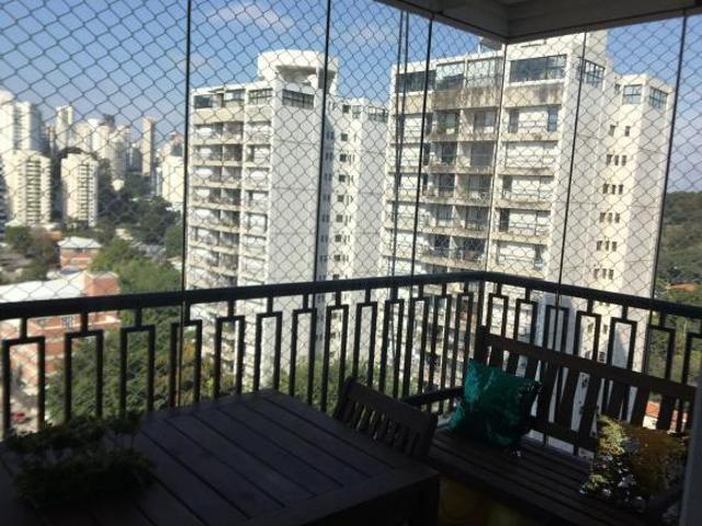 SKY VIEW, condo completo e barato, varanda gourmet com churrasqueira. LINDO!