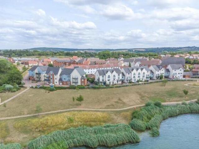Skye Crescent, Newton Leys, 3 Bedroom End