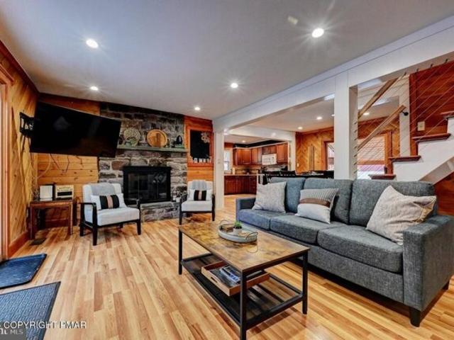 Skye Dr, Lake Harmony, Home For Sale