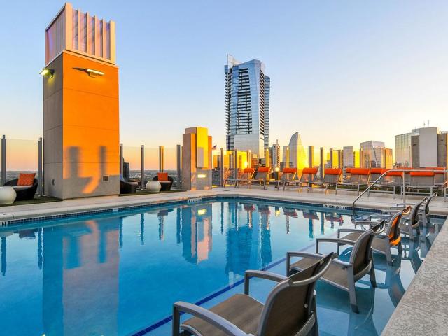 Skyhouse Buckhead Studio Apartment for Rent at 3390 Stratford Rd Ne, Atlanta, GA 30326 North Buckhead
