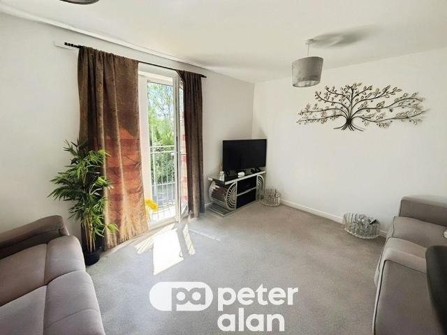 Skylark Road, Bridgend, CF33 2 bed flat to rent £1,000 pcm £231 pw