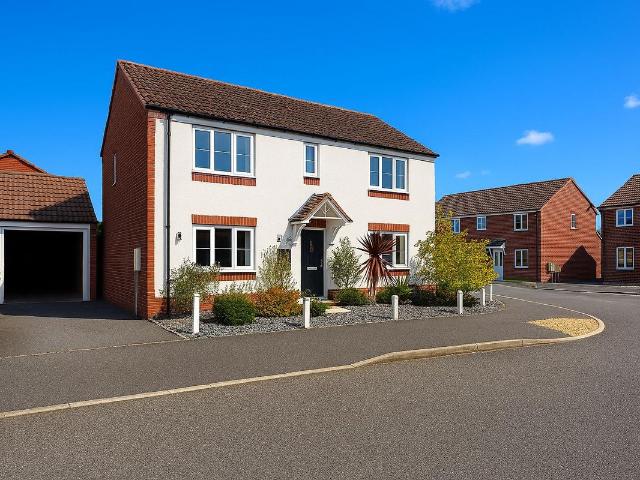Skylark Way, Mansfield NG21, 3 bed property to rent, £1,400 pcm | PrimeLocation