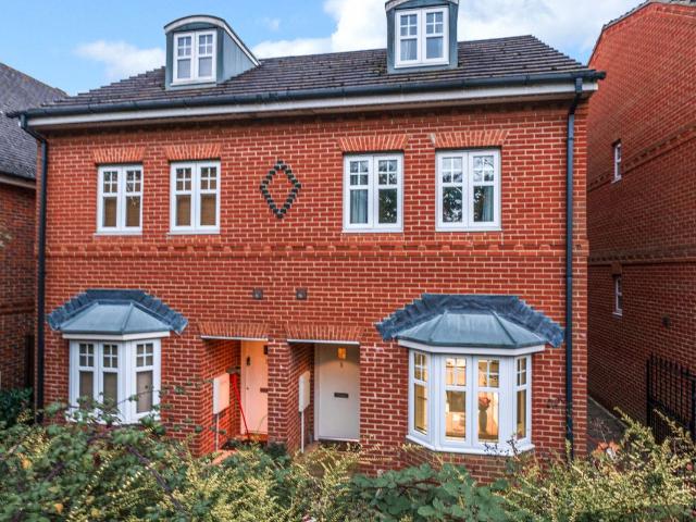 Skylark Way, Shinfield, Reading, Berkshire RG2, 4 bed semi detached house to rent, £1,900 pcm | PrimeLocation