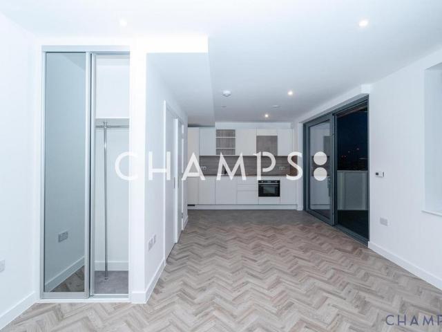 Skyline Apartment, 11 Makers Yard, E3 Studio to rent £1,993 pcm £460 pw