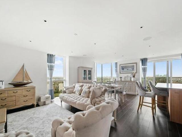 Skyline Apartments, Devan Grove, 3 Bedroom Apartment