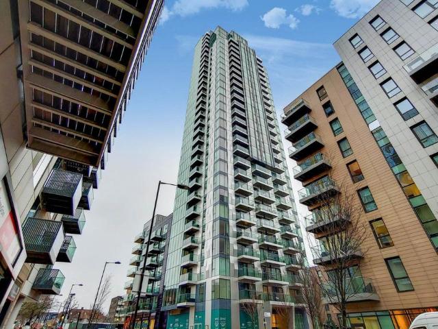 Skyline Apartments, Stoke Newington. 1 bed flat to rent £2,450 pcm £565 pw