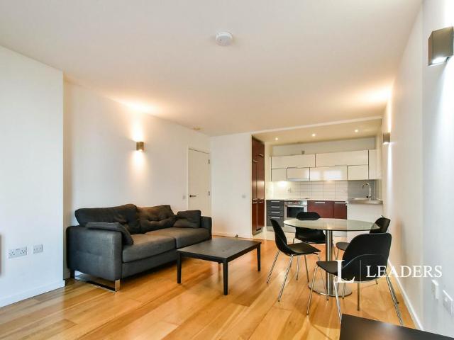 Skyline Central 2, 49 Goulden Street. 2 bed flat to rent £1,425 pcm £329 pw