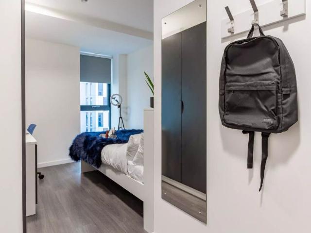 Skyline Ensuite
