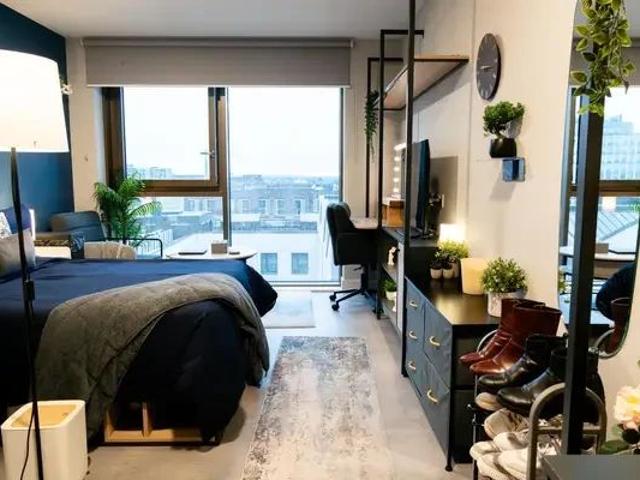 Skyline Ensuite