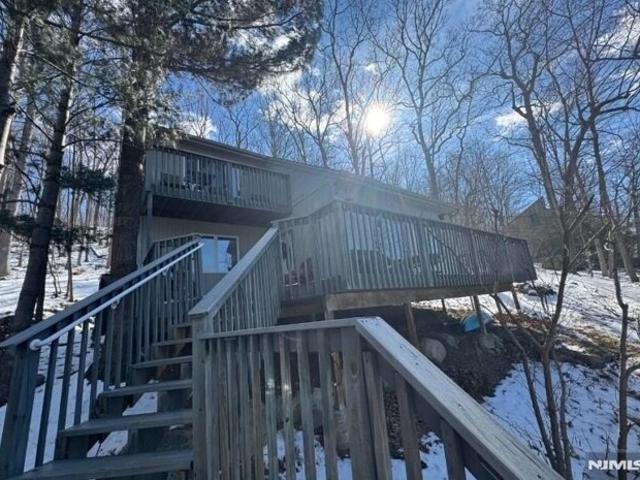 Skyline Lake Dr, Ringwood, Home For Sale