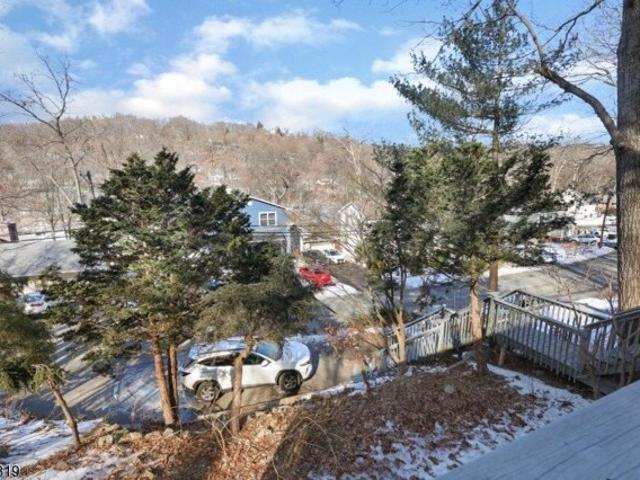 Skyline Lake Dr, Ringwood, Home For Sale