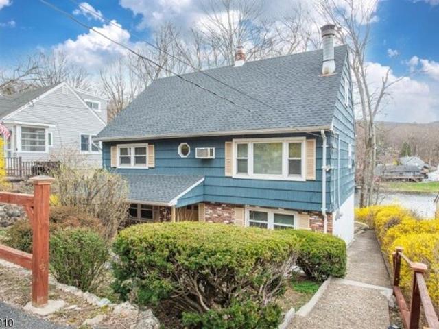 Skyline Lake Dr, Ringwood, Home For Sale