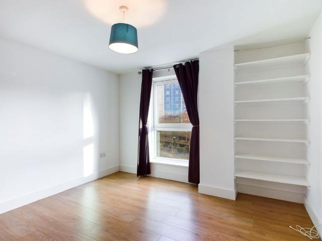 Skyline Plaza, Alencon Link, Basingstoke RG21, 1 bed flat to rent, £1,000 pcm | PrimeLocation