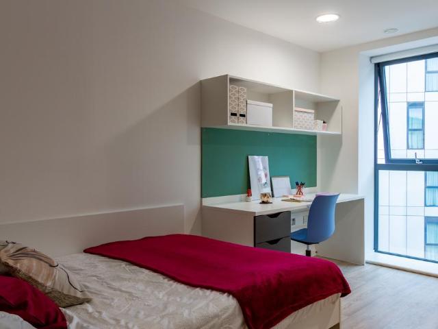 Skyline Silver Studio at Pavilion. Studio to rent £1,668 pcm £385 pw