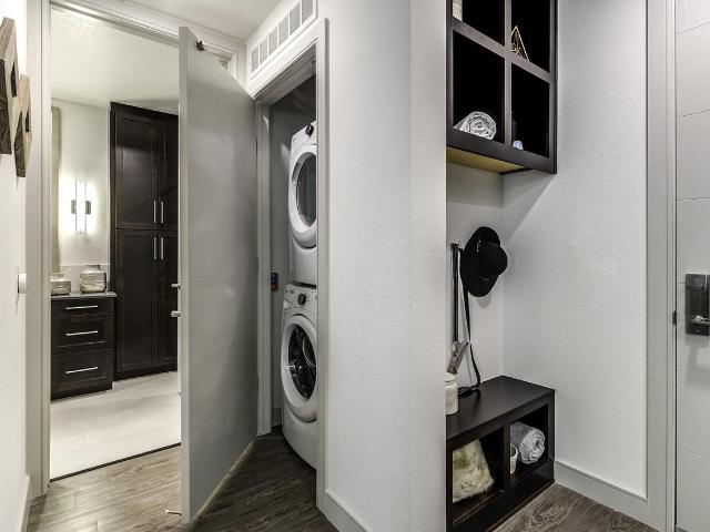 Skyloft 2 Bedroom Apartment for Rent at 2700 Main St, Irvine, CA 92614 Irvine Business Complex