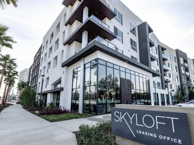 Skyloft 2 Bedroom Apartment for Rent at 2700 Main Street, Irvine, CA 92614 Irvine Business Complex
