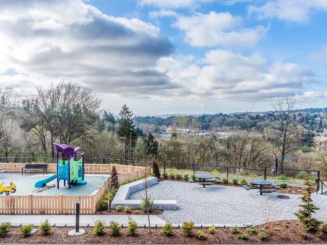 Skyridge Townhouses – Modern 3 2 Bedroom Home for Rent at 6500 S 133rd St, Bryn Mawr Skyway, WA 98178 Bryn Mawr Skyway