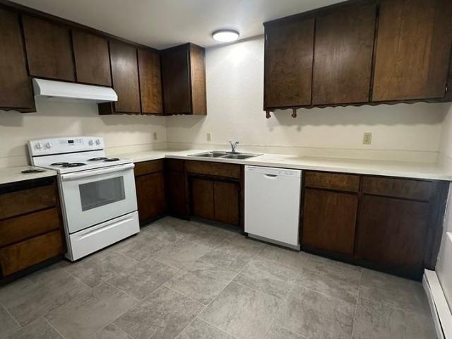 Skyridge Apartments 2 Bedroom Apartment for Rent at 500 75th St Se, Everett, WA 98203 Evergreen
