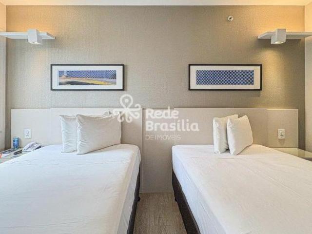 Shn Quadra 4, Flat mobiliado no pool á venda no Confort Suítes, Asa Norte, Brasília/DF