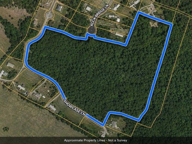 Showcase Ln, Hillsville, VA 24343