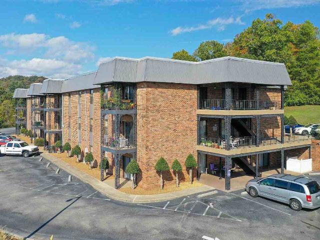 Shoals at Chickamauga Lake Studio Apartment for Rent at 5873 Lake Resort Ter, Chattanooga, TN 37415 Northgate Big Ridge