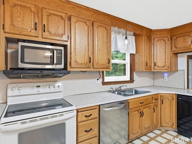 Shoddy Mill Rd, Bolton, Home For Sale