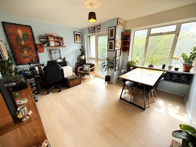 Shoot Up Hill, London NW2, 3 bed flat to rent, £2,750 pcm | PrimeLocation
